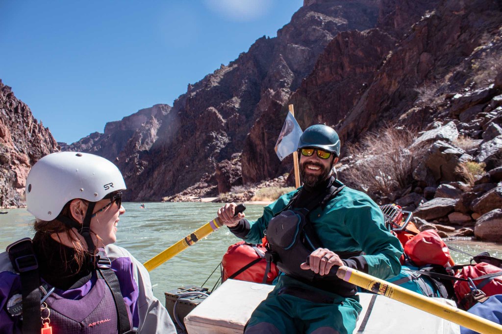 Oar vs Paddle Rafting - How They Differ